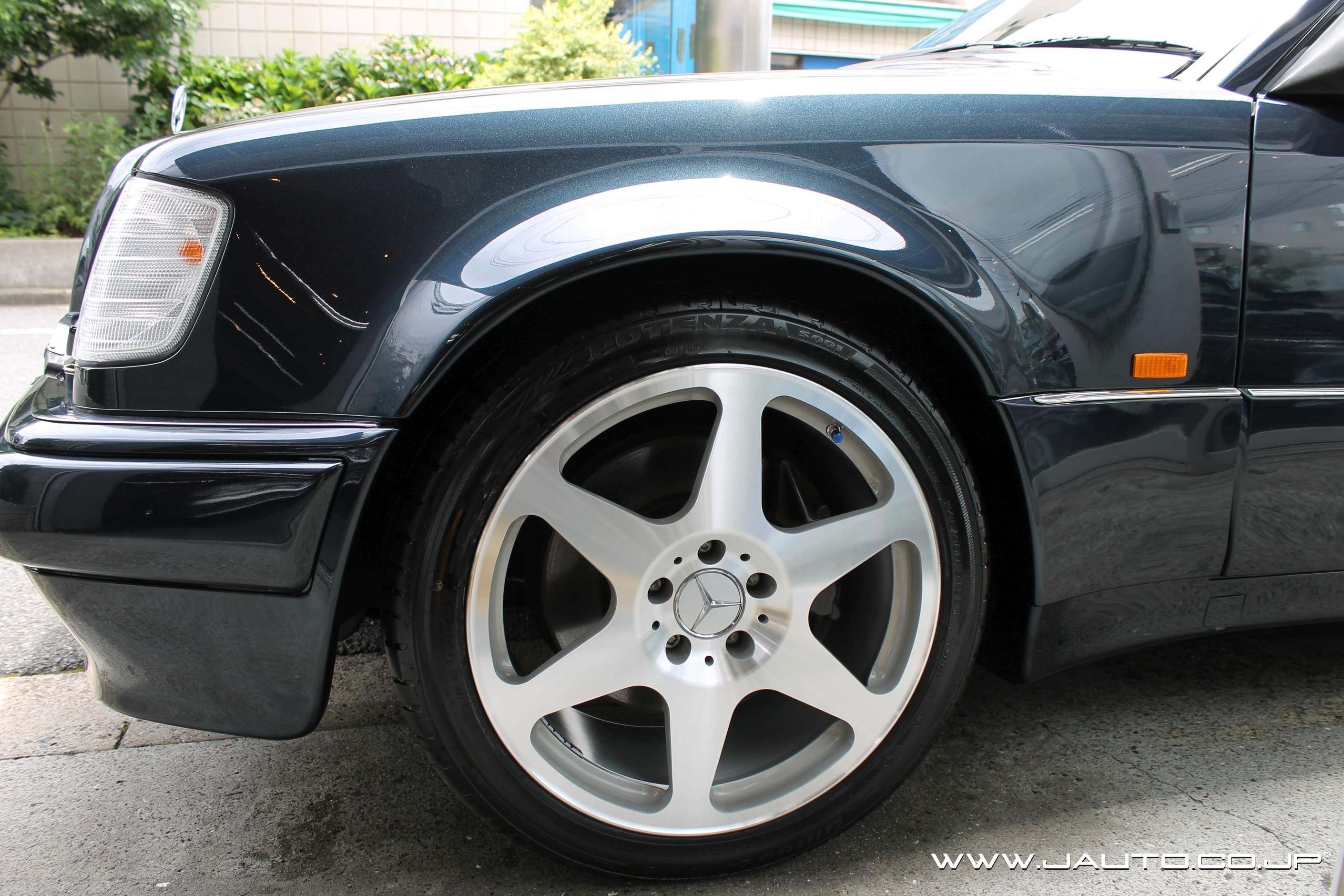 Garage 500E (趣味の500Eガレージ)